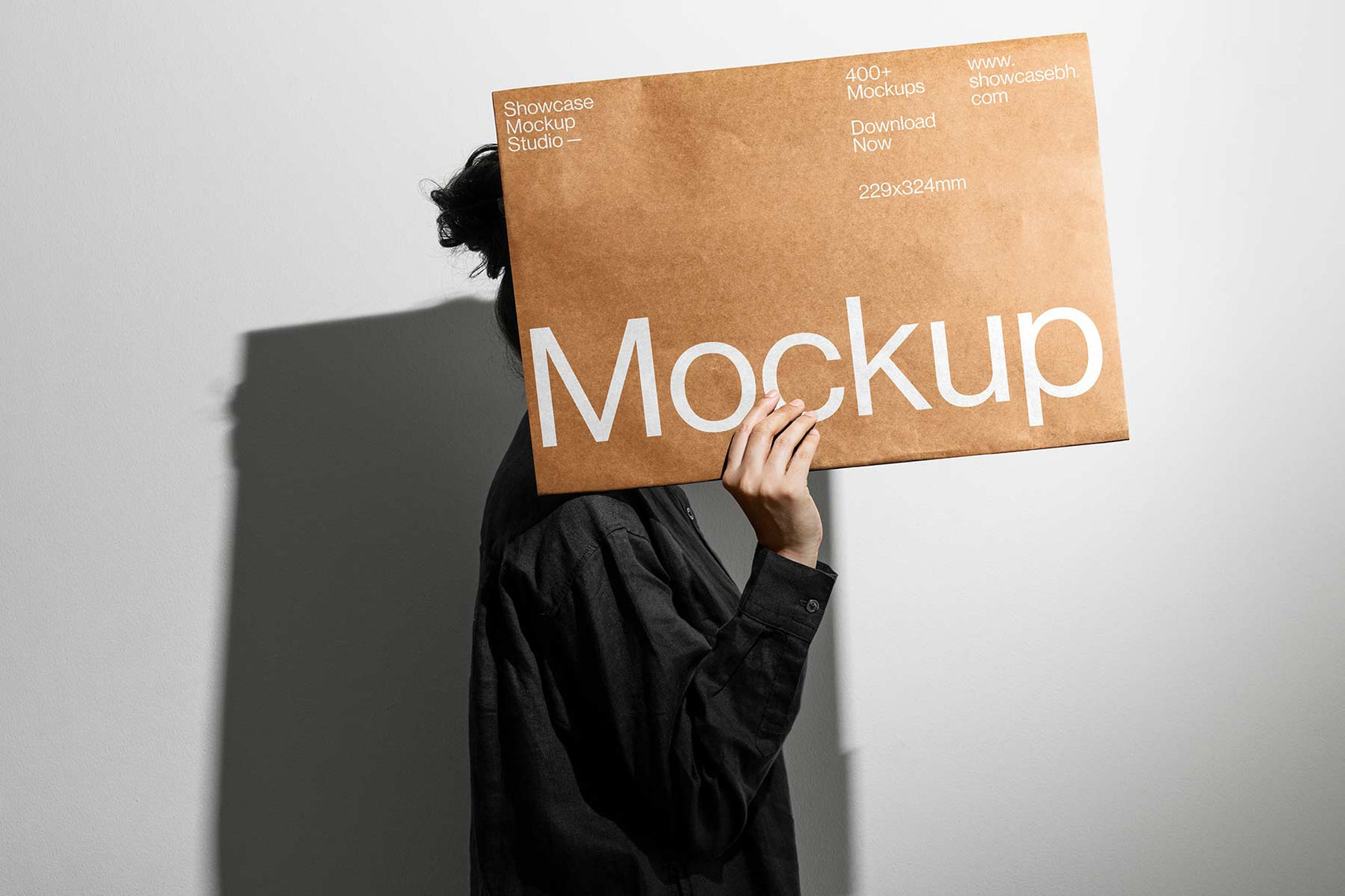 MN05_Envelope Mockup – Showcase Mockup Studio